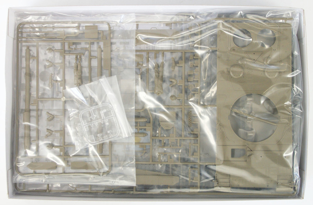 Tamiya 35271 German Leopard 2A6 Main Battle Tank 1/35 Scale Kit - Plaza ...