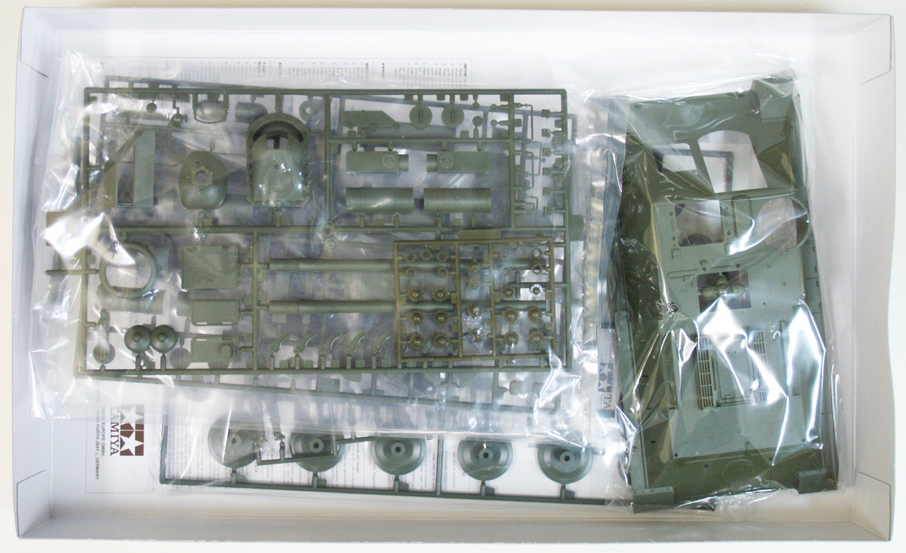 Tamiya 25104 Russian Tank Destroyer SU-100 1/25 Scale Kit - Plaza Japan