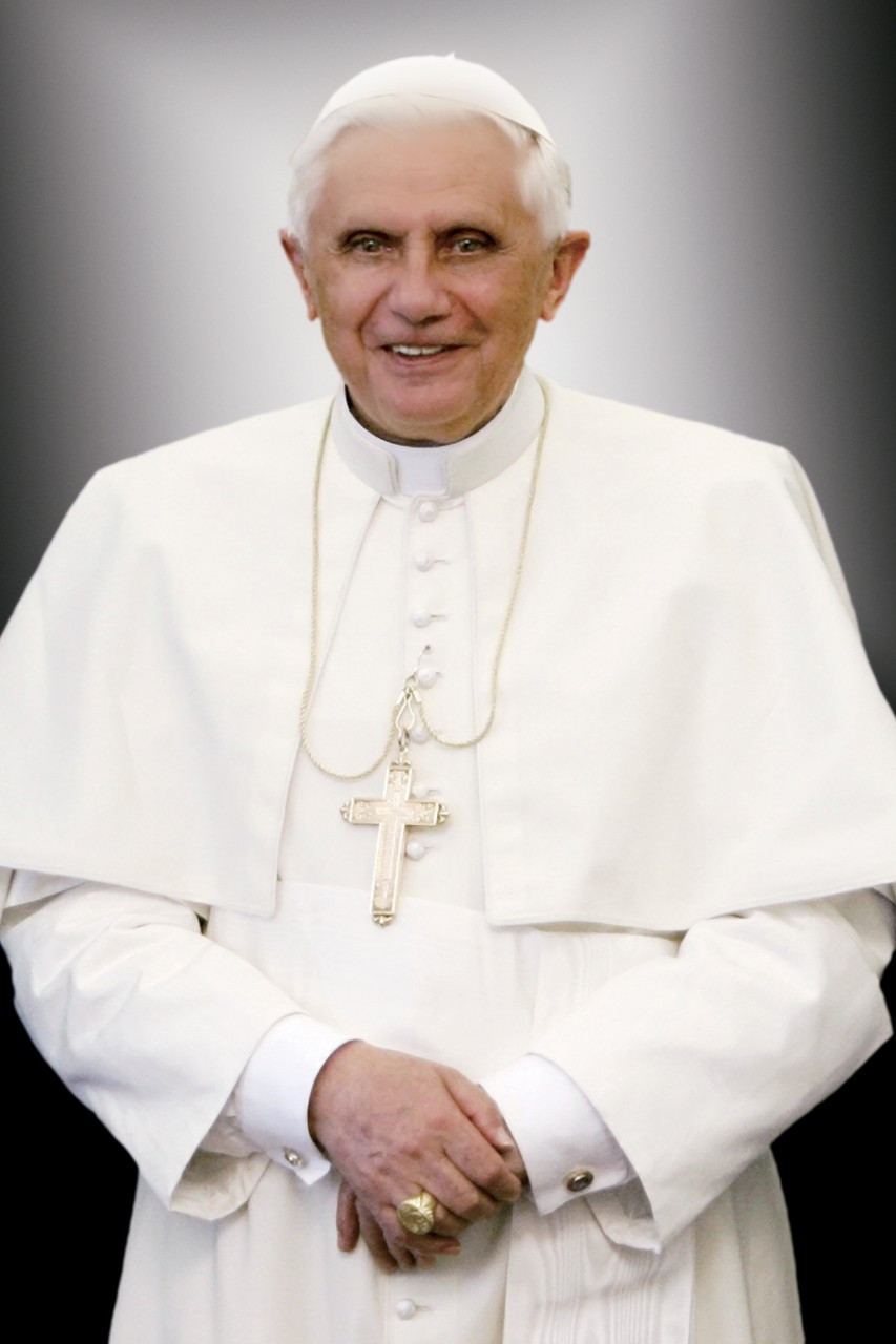 Pope Benedict XVI Formal Portrait Holy Card - Catholic to the Max ...